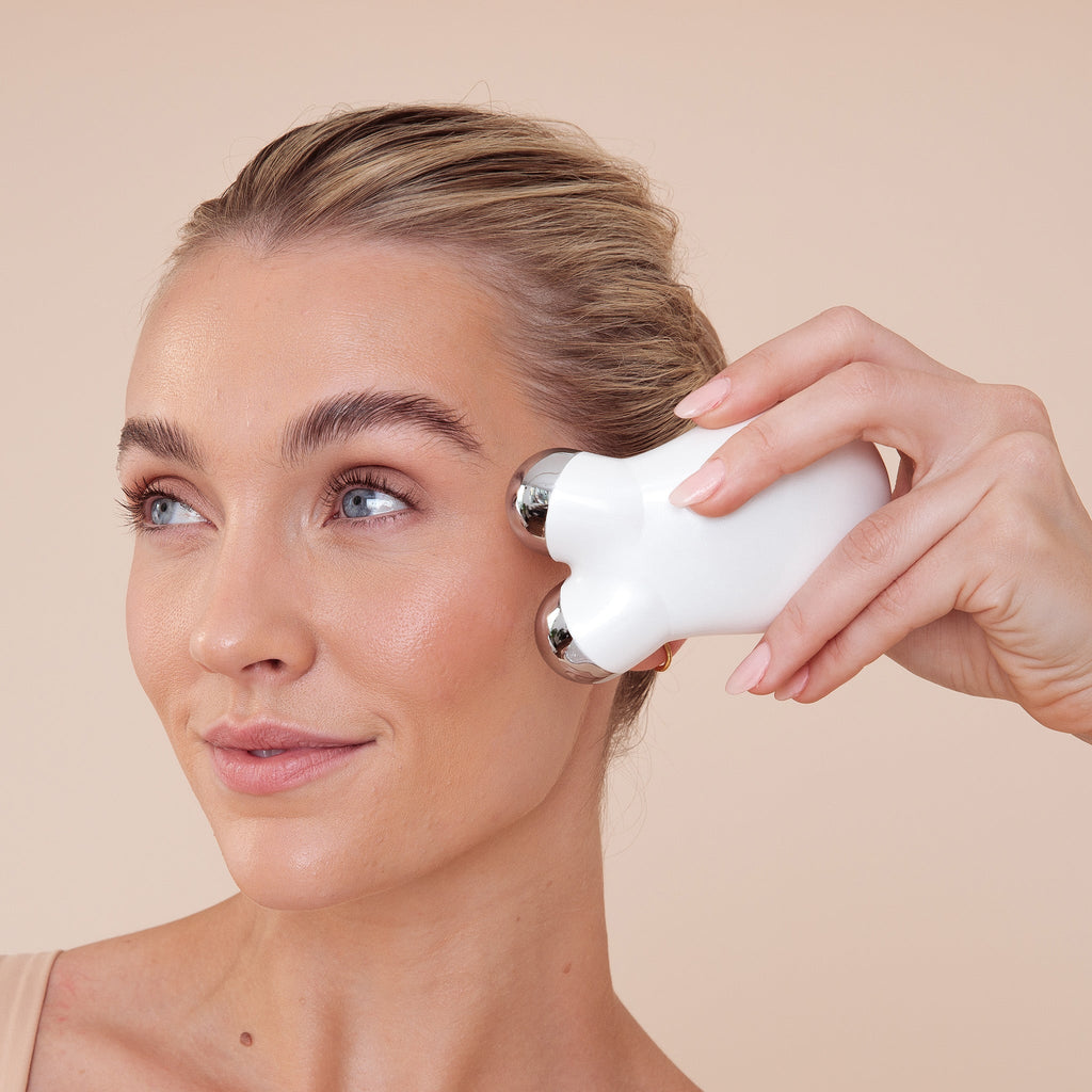 Evertone Microcurrent Facial Toning Device with Serum – Beauty Experts NYC
